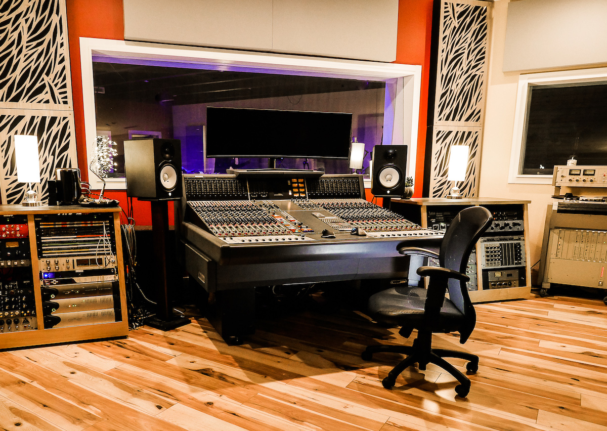 Azmyth Recording Studios - Indianapolis, Indiana Music Production